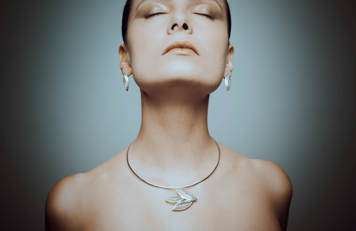 Necklace – Clarooscuro